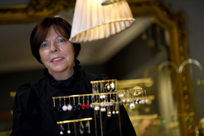 Gold-filled trader: The profitable alchemy of MoMuse - The Currency ...