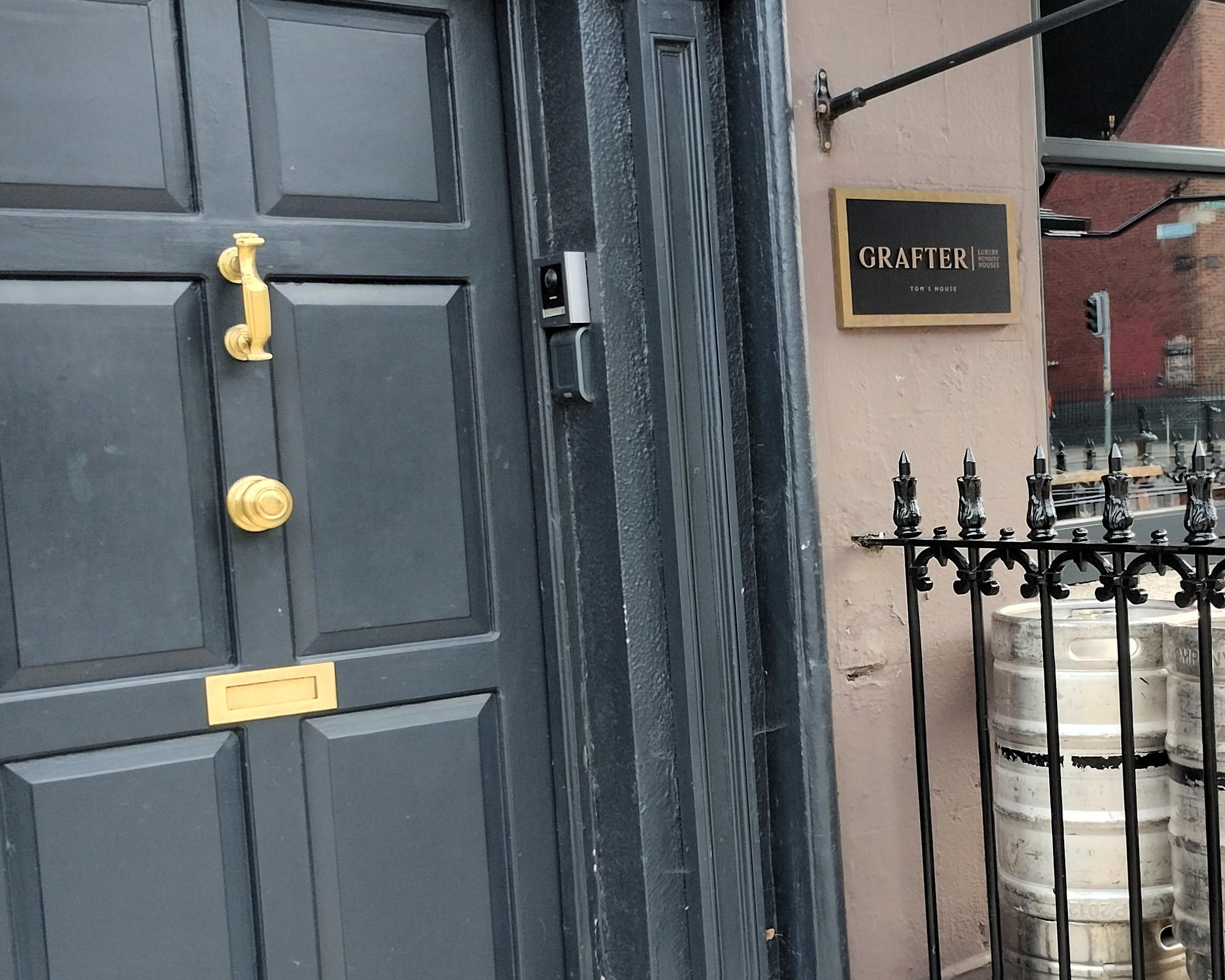 McKillen Jr fights to hold onto control of Grafter - The Currency :The ...